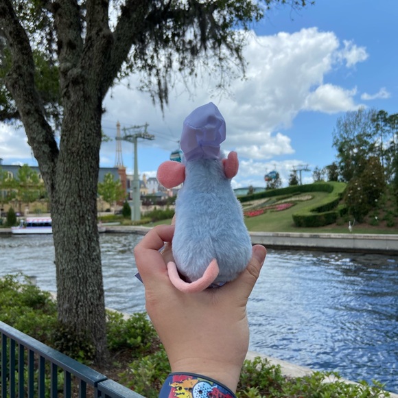 Disney | Toys | Disney Epcot Ratatouille Remy Shoulder Pal | Poshmark